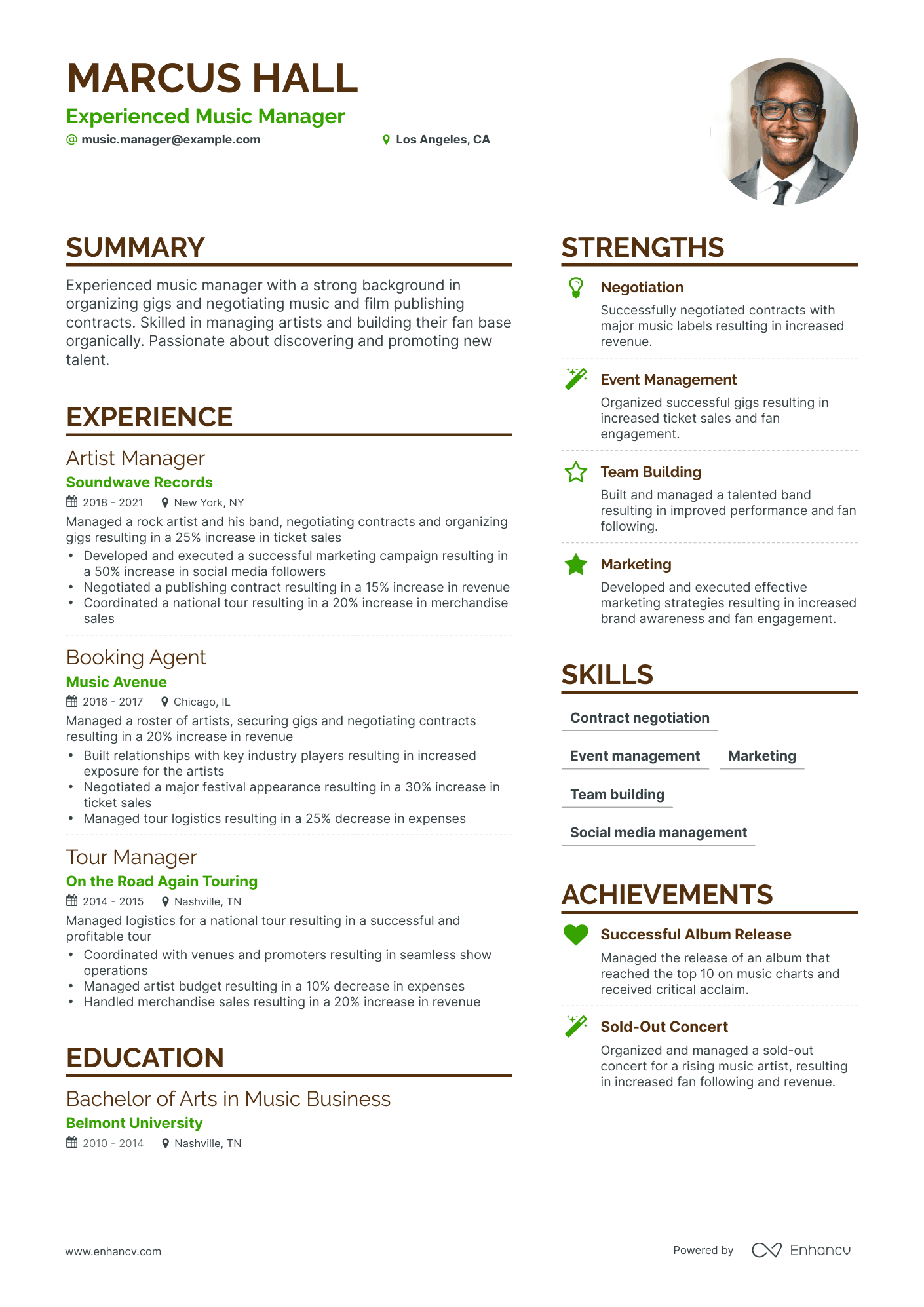 6 Artist Resume Examples & Guide for 2024