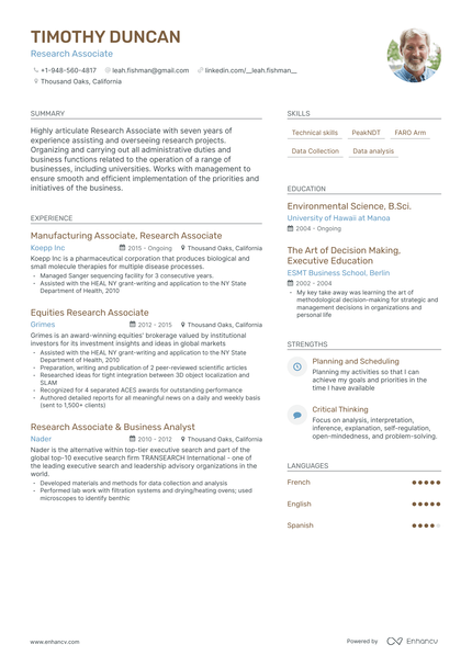 5 Research Associate Resume Examples & Guide for 2023