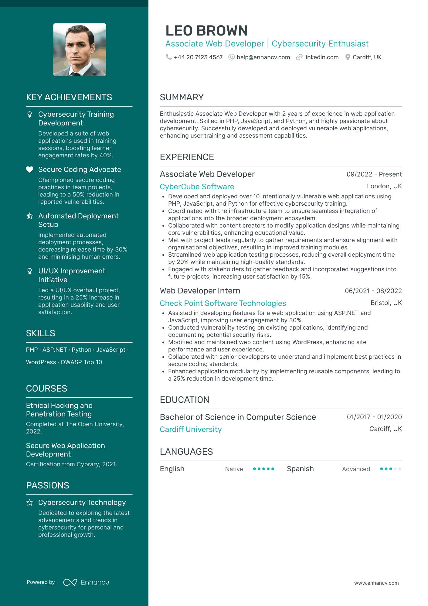 Junior Web Developer CV Examples & Guide for 2025