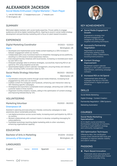 Marketing Intern CV Examples & Guide for 2026