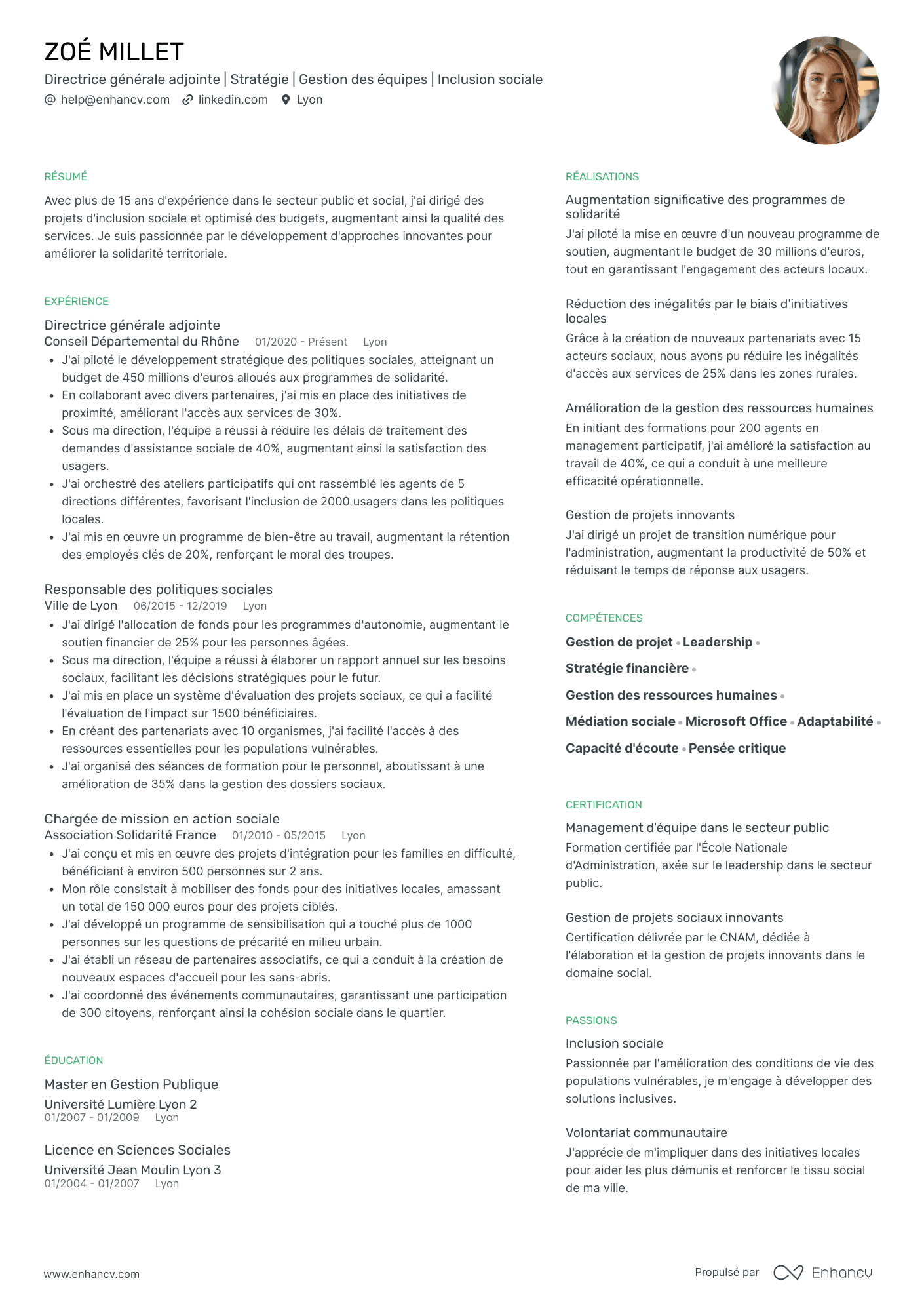 CV Directeur Général : 15 Modèles pour Réussir le Vôtre